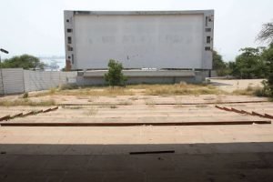 Passeio no bairro Miramar: Luanda - Welcome To Angola