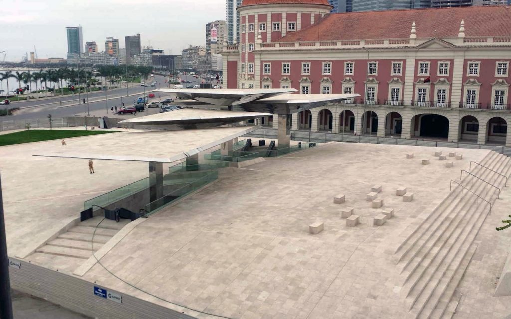 Fazer uma visita no Museu da Moeda: Luanda - Welcome To Angola