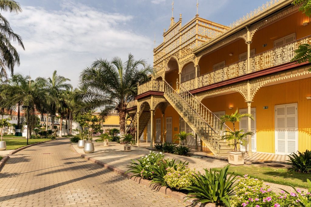 Visitar o Palácio de Ferro: Luanda - Welcome To Angola